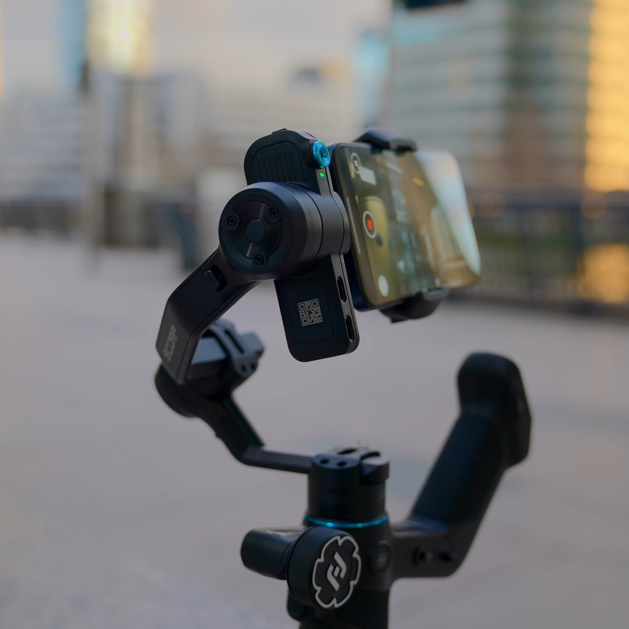 Feiyu SCORP Mini 3 Pro | All-in-One Tracking Gimbal with Remote Handle – FeiyuTech